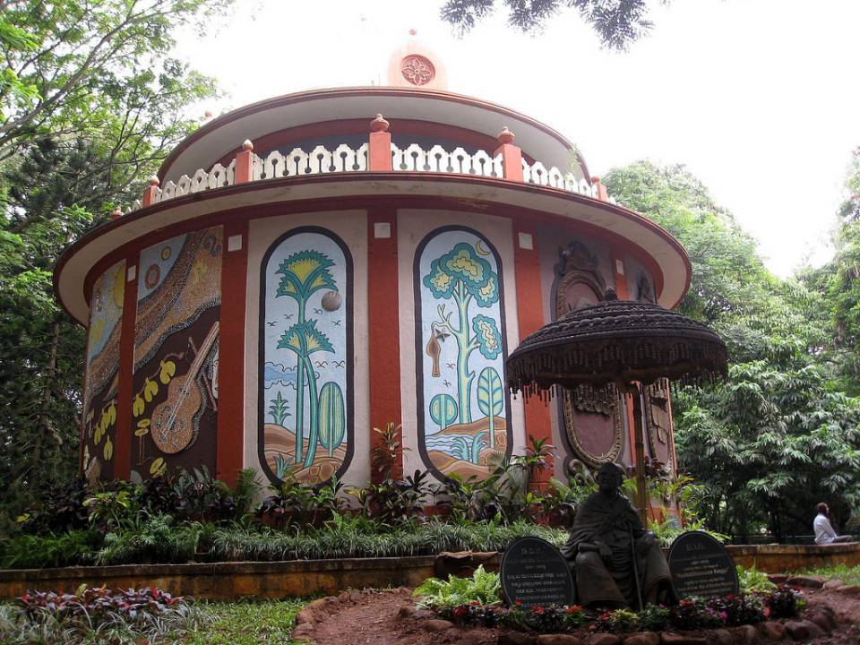 Bugle Rock Garden (February 2024) Timings,Tickets,reviews,Tips,Contact ...