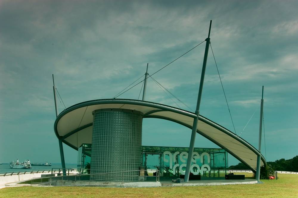 Marina Barrage - Dam and Reservoir in Singapore May 2026 | ExploreBees