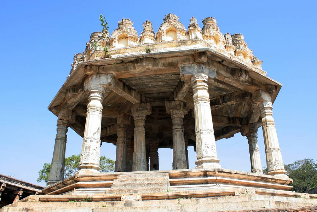 Cheluvanarayana Swamy Temple Melukote Mysuru Tickets, timings, offers ...